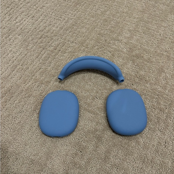 Amazon Essentials | Other | Amazon Airpod Pro Max Silicon Case | Poshmark